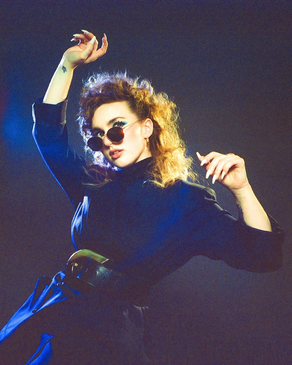 Emily Blue’s 1980s Inspired Dreamworld in “The Afterlove” - Little Star PR